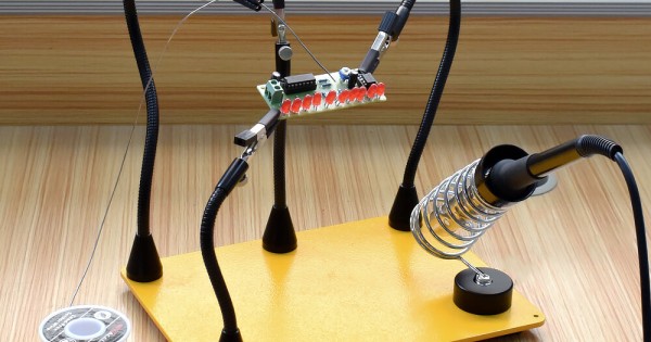 NEWACALOX Strong Magnetic Flexible Arm Third Helping Hand PCB Circuit ...